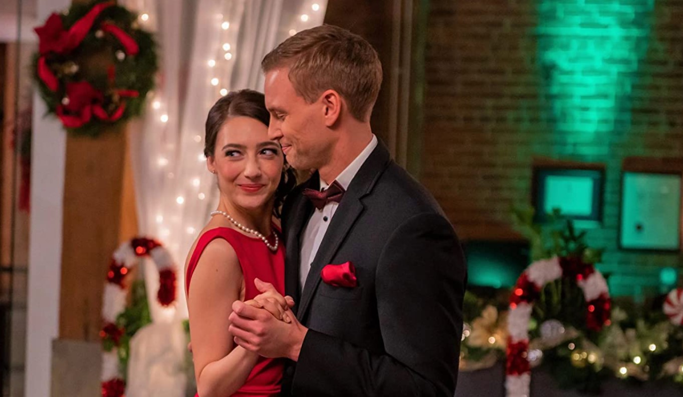 (Fixing Up Christmas, 2021) - Film