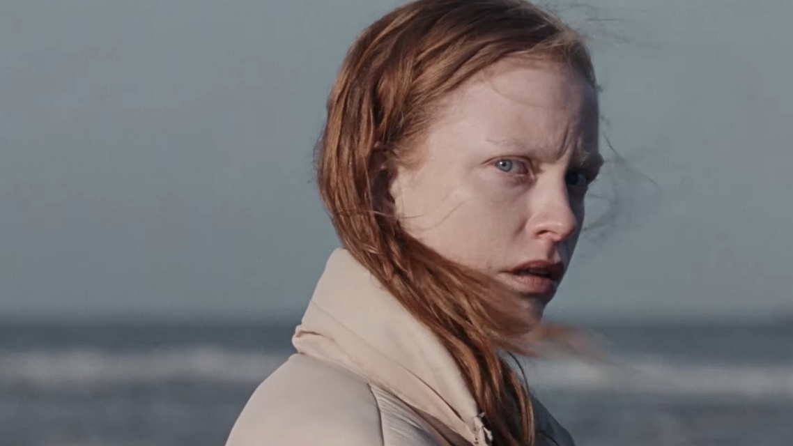 Sjajna izolacija (Splendid Isolation, 2022) - Film