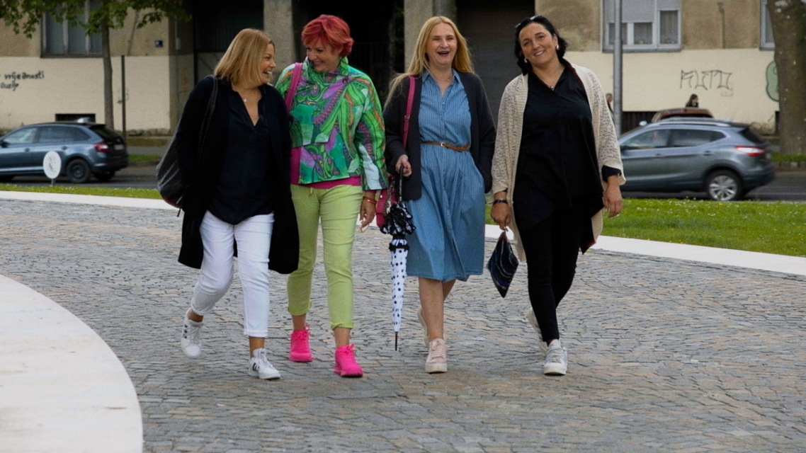 Tu sam za tebe (Tu sam za tebe, 2024) - Film