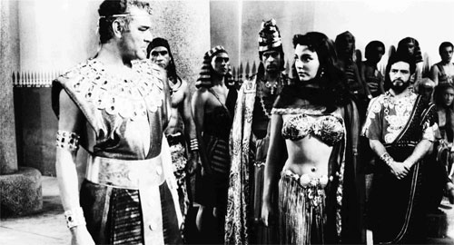 Zemlja faraona (LAND OF THE PHARAOHS, 1955) - Film