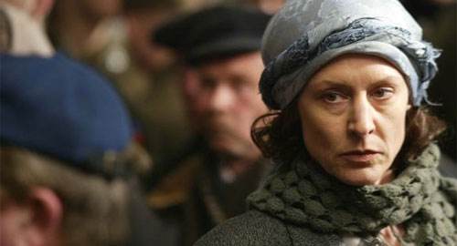 Iz pepela (OUT OF ASHES / GISELLA PERL, 2003) - Film