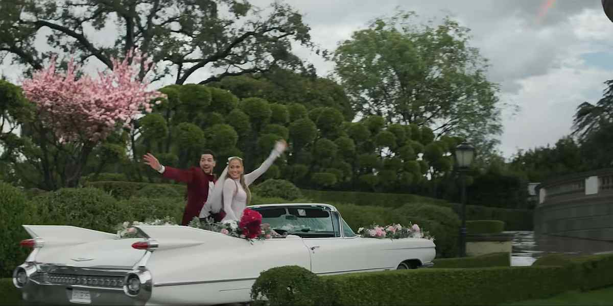 Jennifer Lopez je zaljubljena u ljubav u filmu "This Is Me… Now: A Love ...